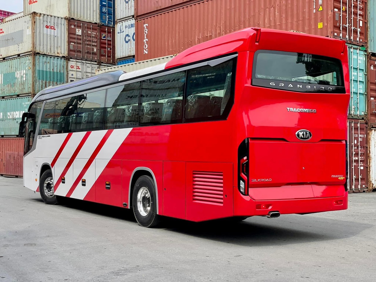 KIA Grandbird K47 , mã sản phẩm : KN-47H5 , 47 ghế ngồi , động cơ HYUNDAI ( 425 mã lực ) , Model ...